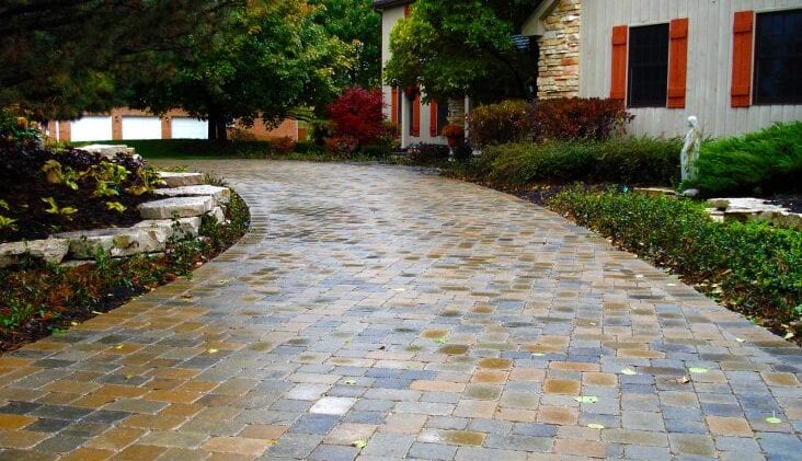 How to Perfectly Decorate Your Driveway - 2021 Guide - Growing Magazine