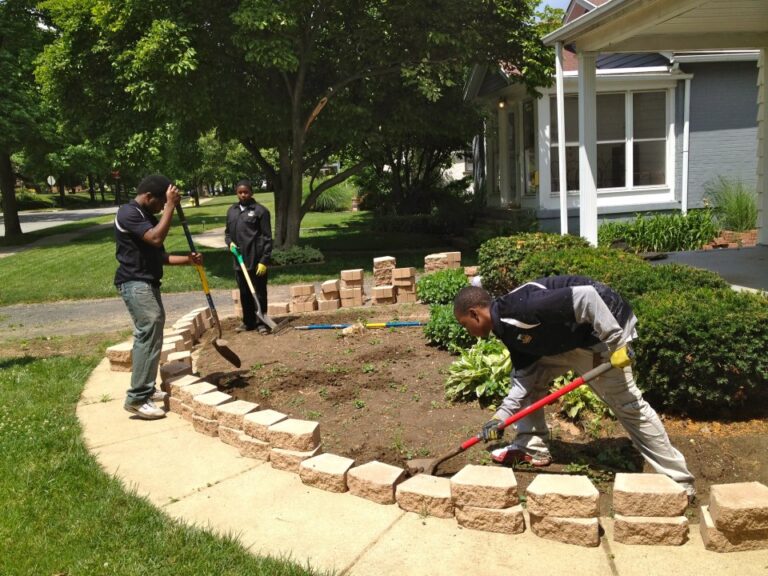 5 Reasons Always to Hire Professional Landscape Services - 2024 Guide ...