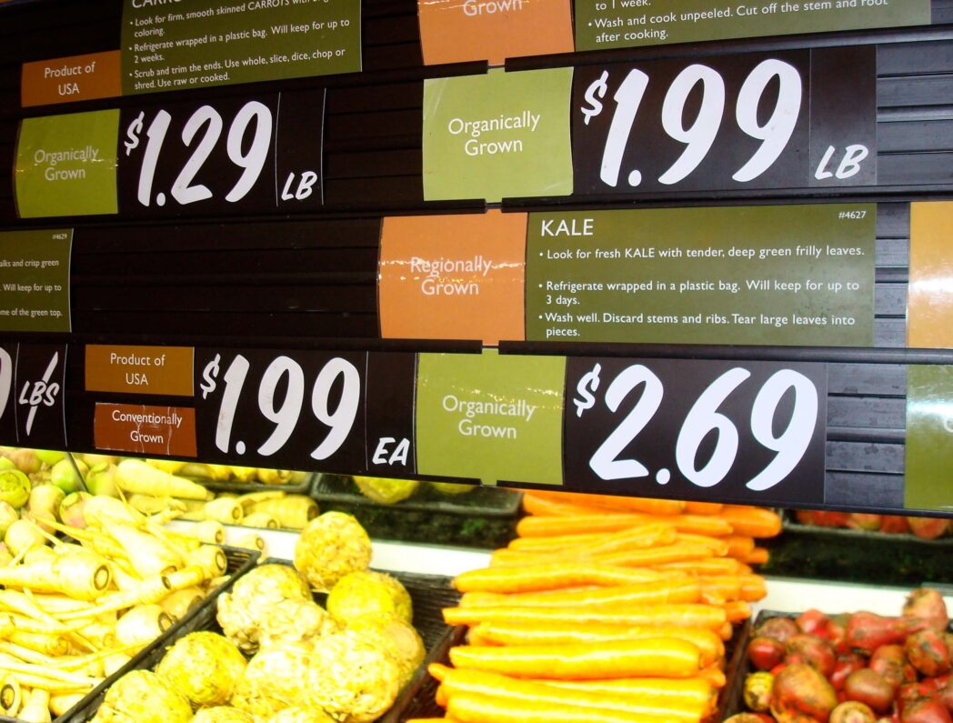 5 Simple Ways to Tell if Your Food is Organic - Growing Magazine