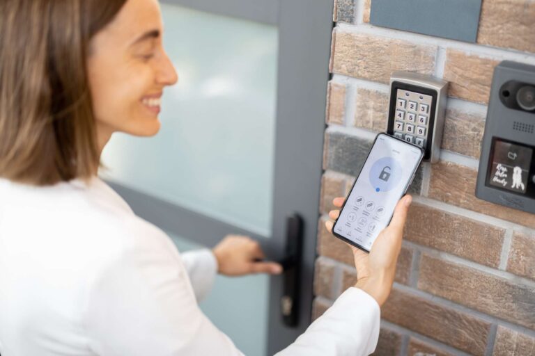 Commercial Intercom Systems with Door Release Buyer’s Guide - Growing ...
